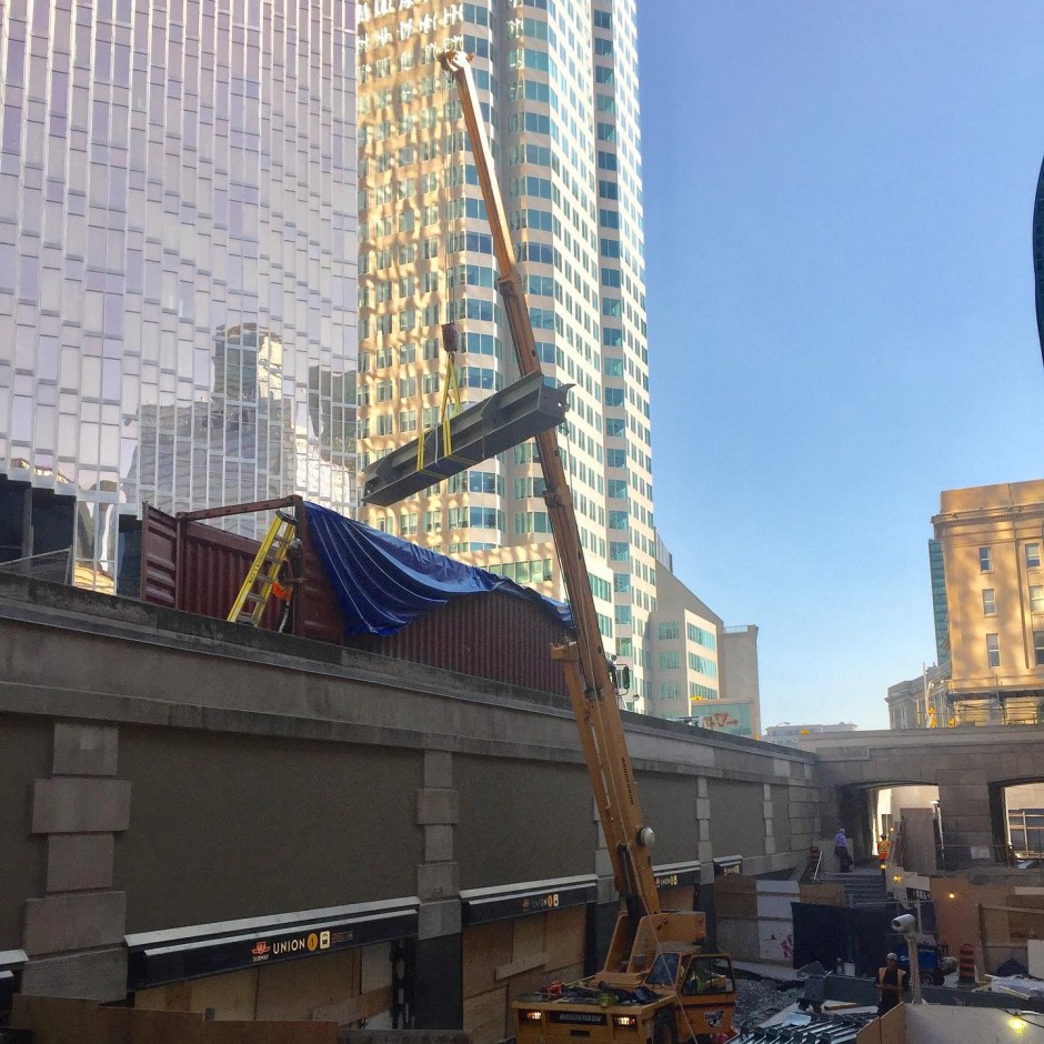 Mobile Crane & Boom Truck Services | Elevated Truck & Crane Services LTD.